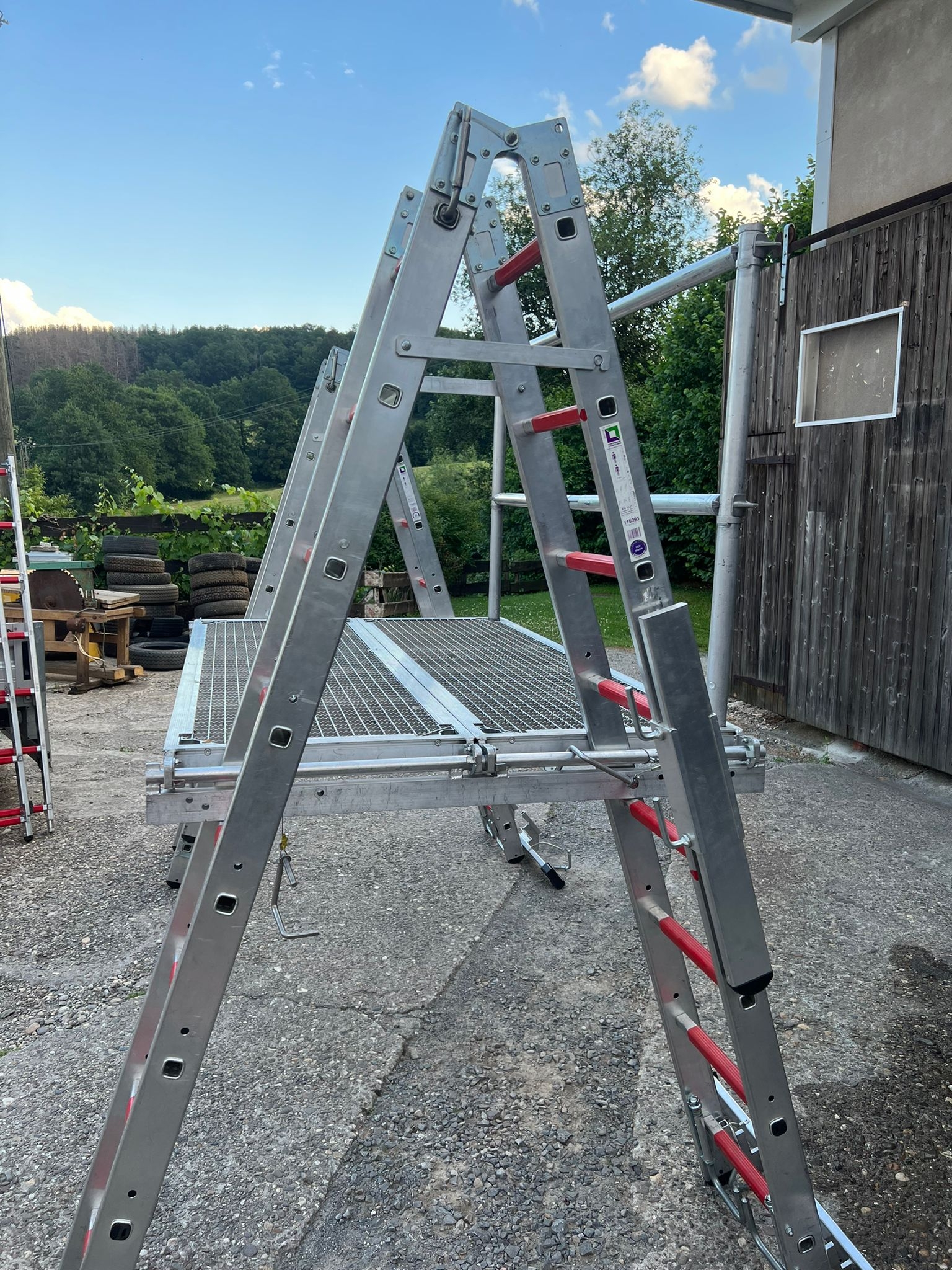 Multifunktionsleitern inkl Rettungs-/Arbeitsplattform